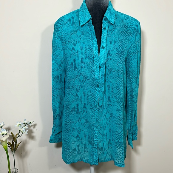 Koret | Tops | Koret M Euc Turquoise Long Sleevebutton Down Snakeskin ...